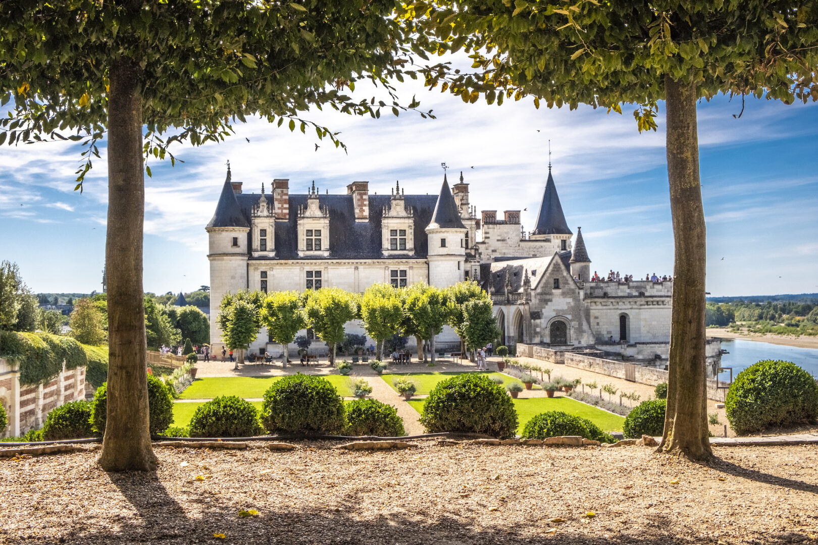 TOP Loire Valley Castles to Visit 2025 ⭐️ BEST itinerary