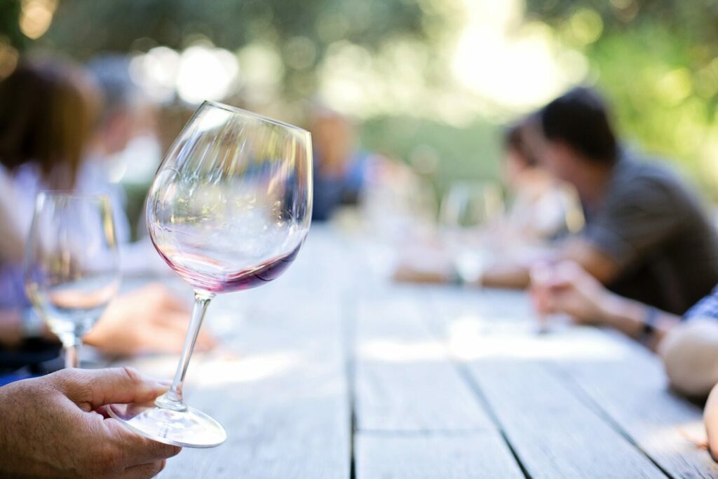 3 Wine tasting basics you should know - Wine tasting guide