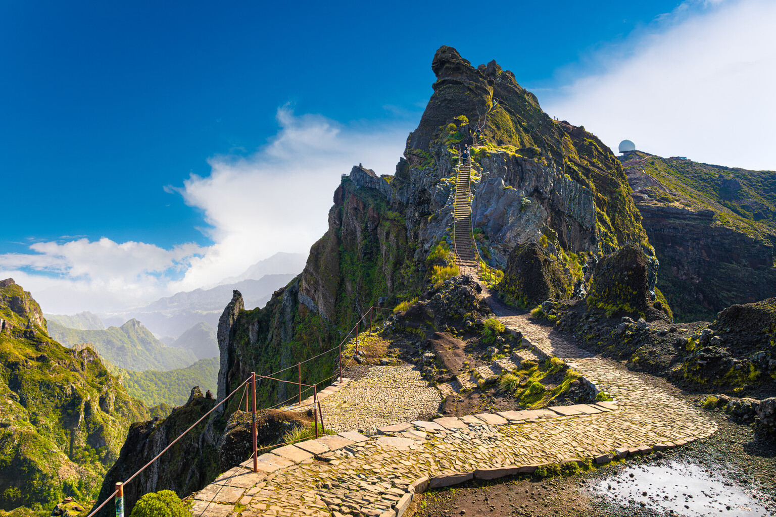 Visiter Pico do Arieiro, Madère ⭐️ Le guide Complet 2025