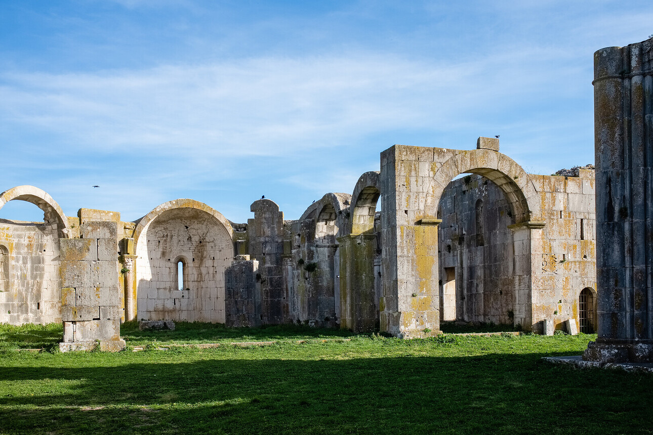 Top Things to do in Venosa Italy ⭐️ Uncover Beauty in 2025