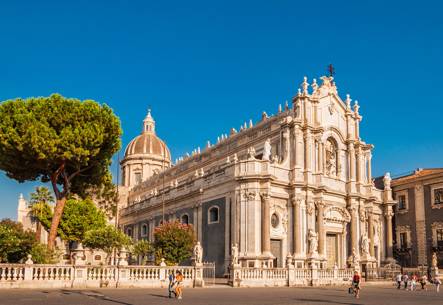 Visit Catania Italy ⭐️ Your 2026 Ultimate Guide